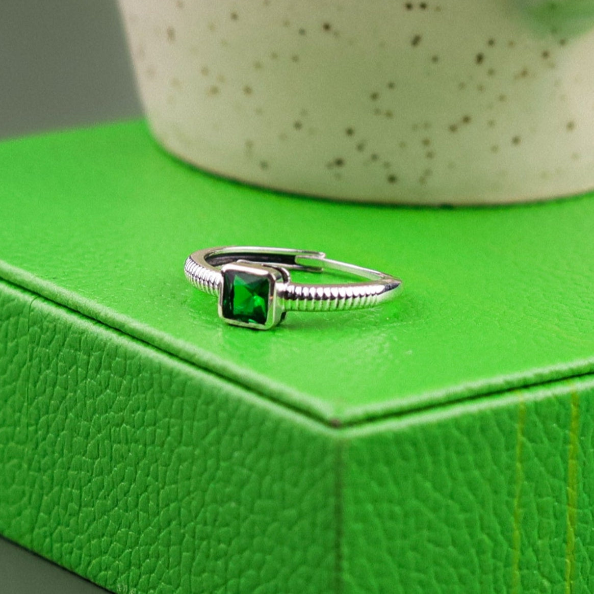 Modern Axis Ring – Sterluv